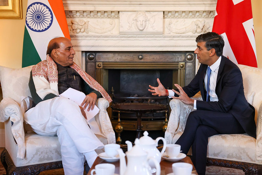Defence Minister calls on UK Prime Minister in London - India Strategic