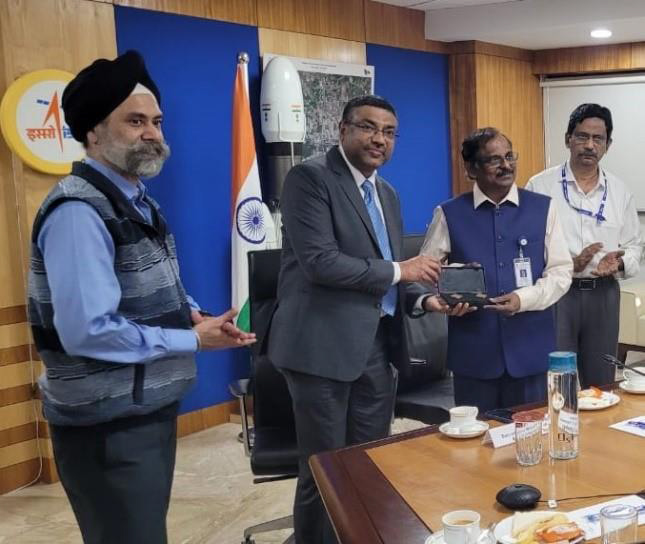 ISRO & SCL develops 32-bit Microprocessors for space applications ...