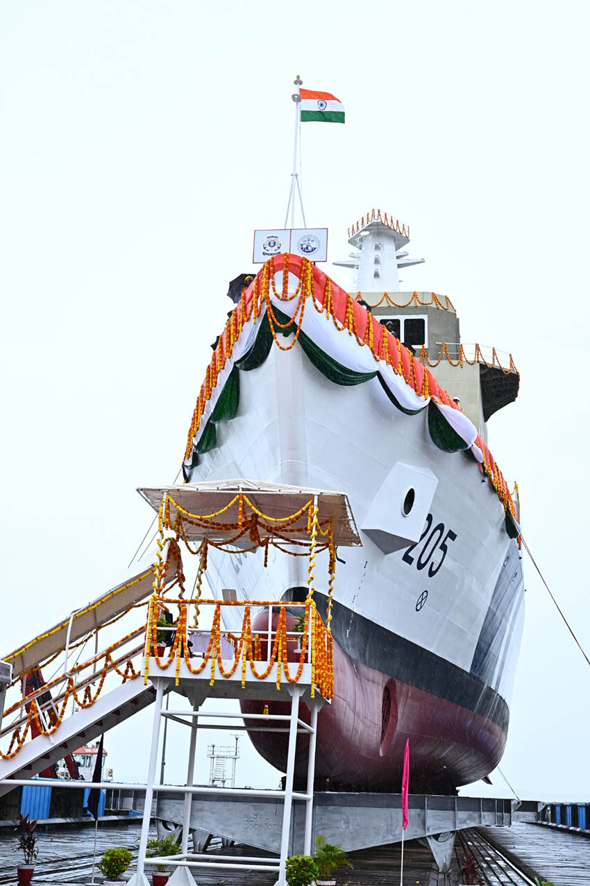Indigenous Pollution Control Vessel ‘Samudra Prachet’ for ICG launched ...