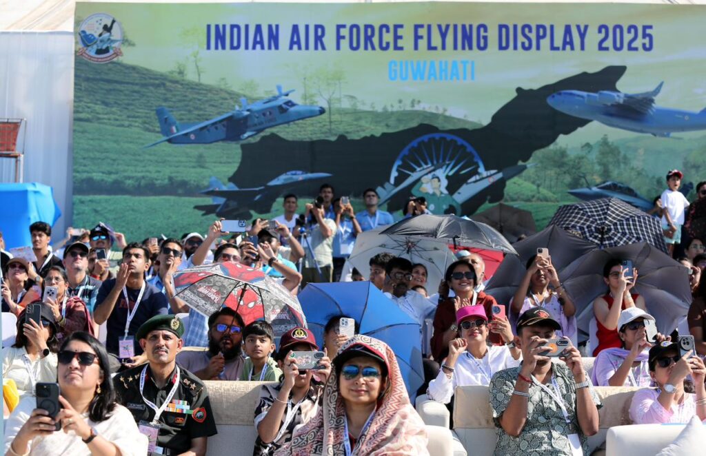Indian Air Force's Thrilling Flying Display Dazzles Guwahati - India ...